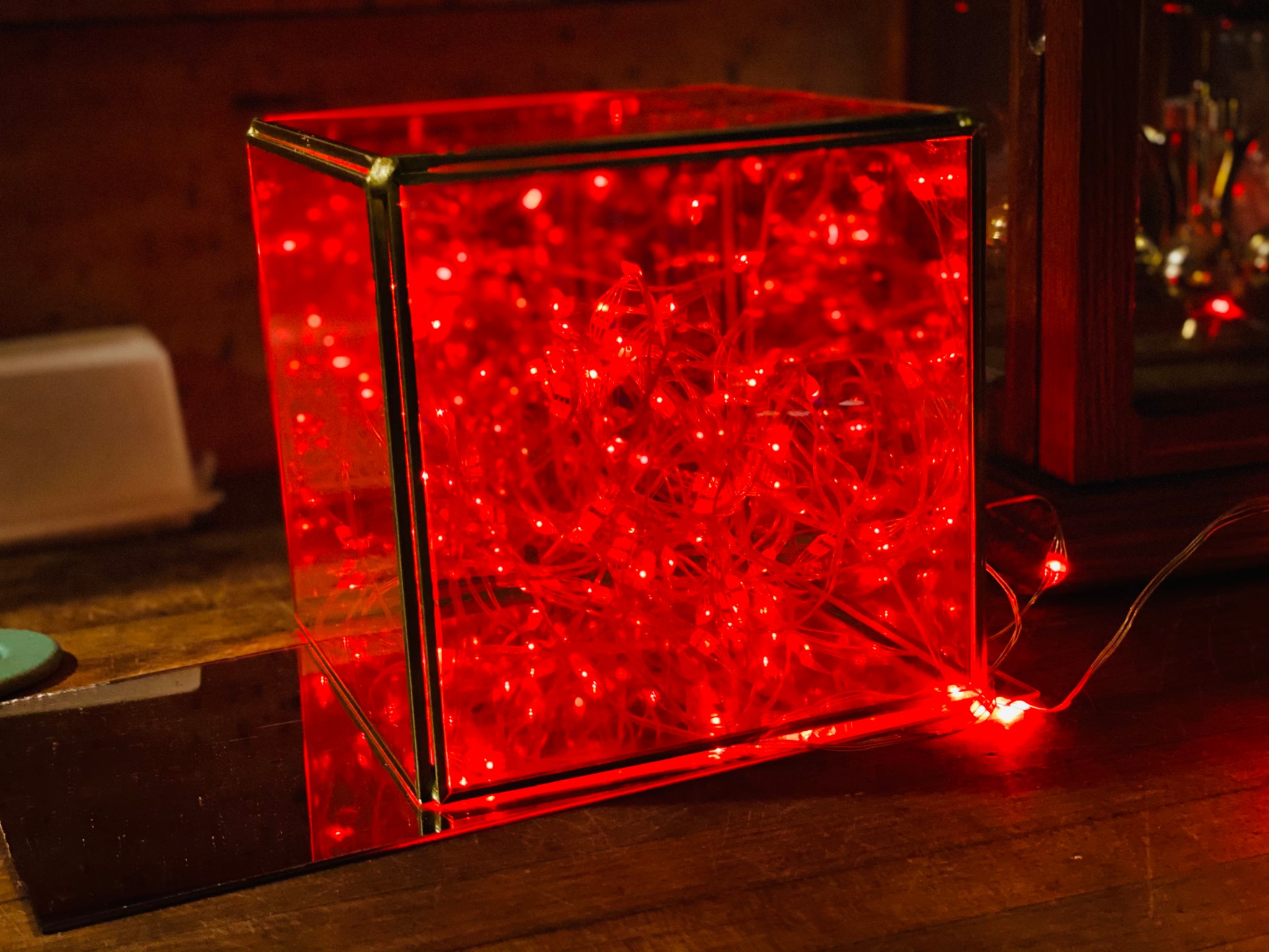 DIY Infinity Cubes – Embracing the Spectrum
